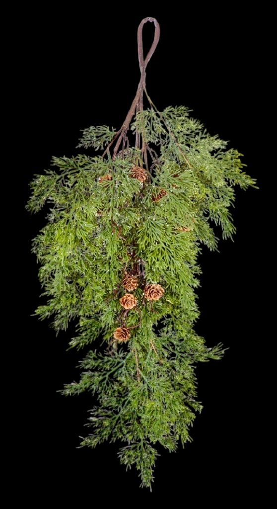 Christmas Garlands, Teardrops, Trees and Wreaths – Bonnett Wholesale ...